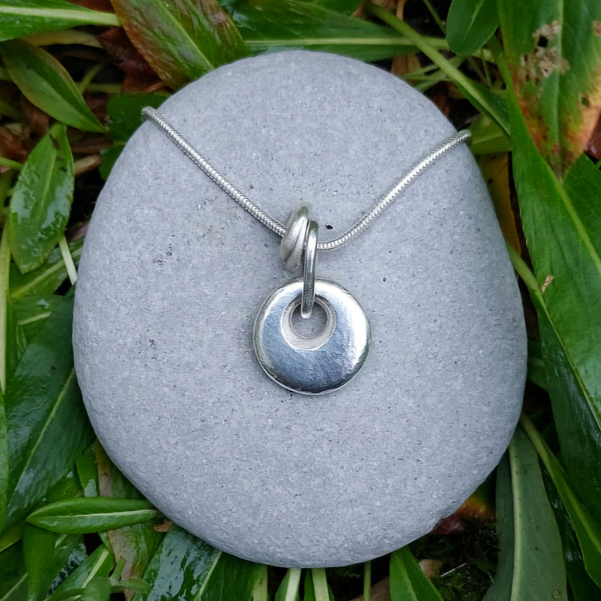 Chunky Silver Pebble Necklace – Silver and Stone